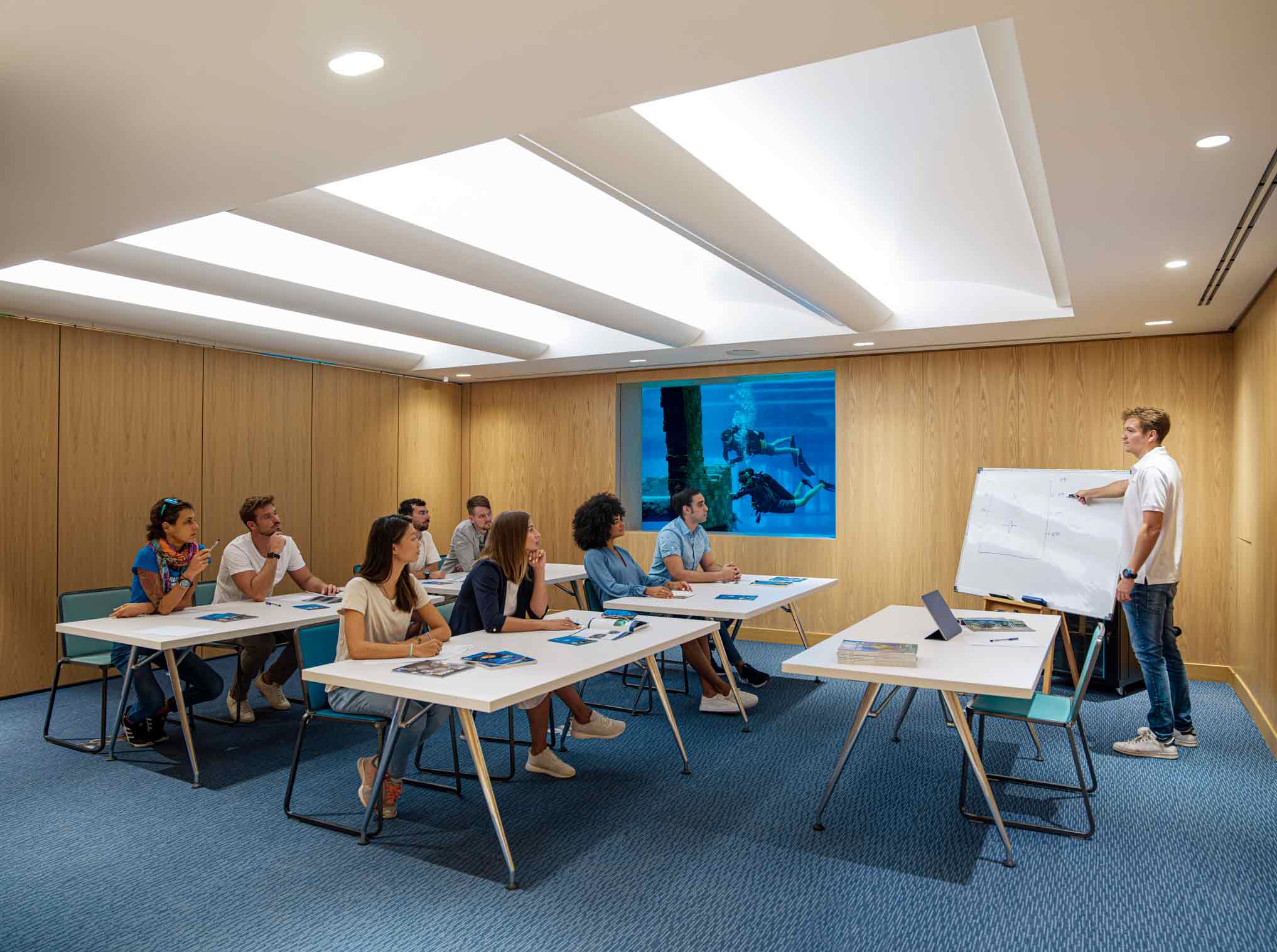 10 Deepest Pools In The World To Accomplish Astounding Dives | ISM