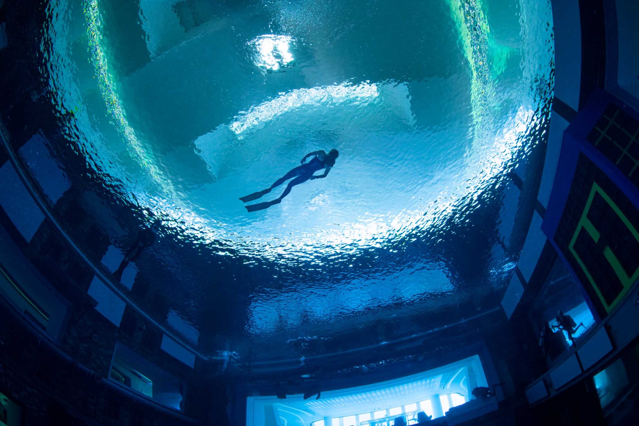 10 Deepest Pools In The World To Accomplish Astounding Dives | ISM