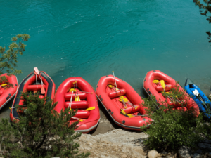 The Six Best 6 Person Inflatable Boats | ISM