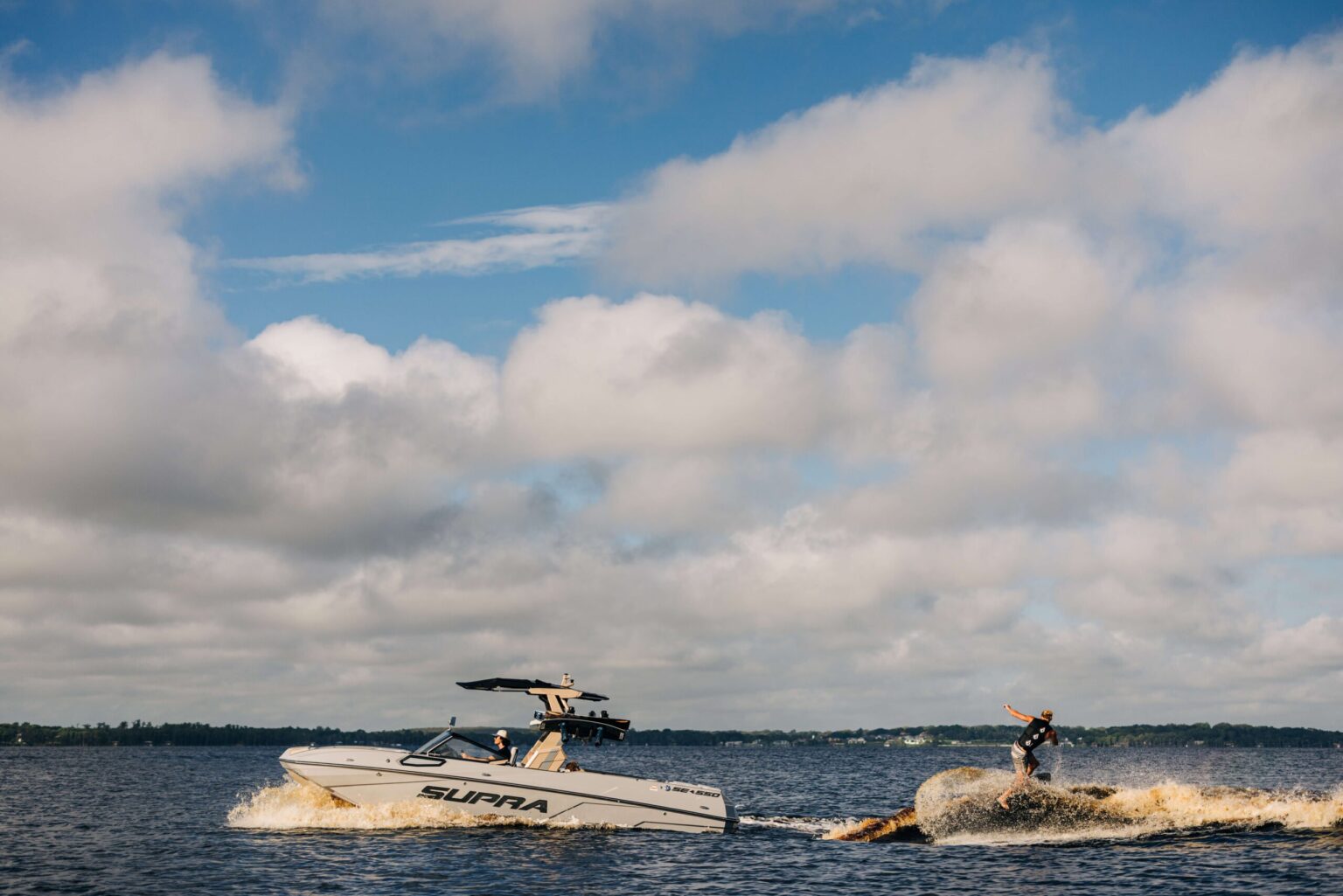 14 Best Boats For Wakesurfing: Find Your Perfect Ride! | ISM