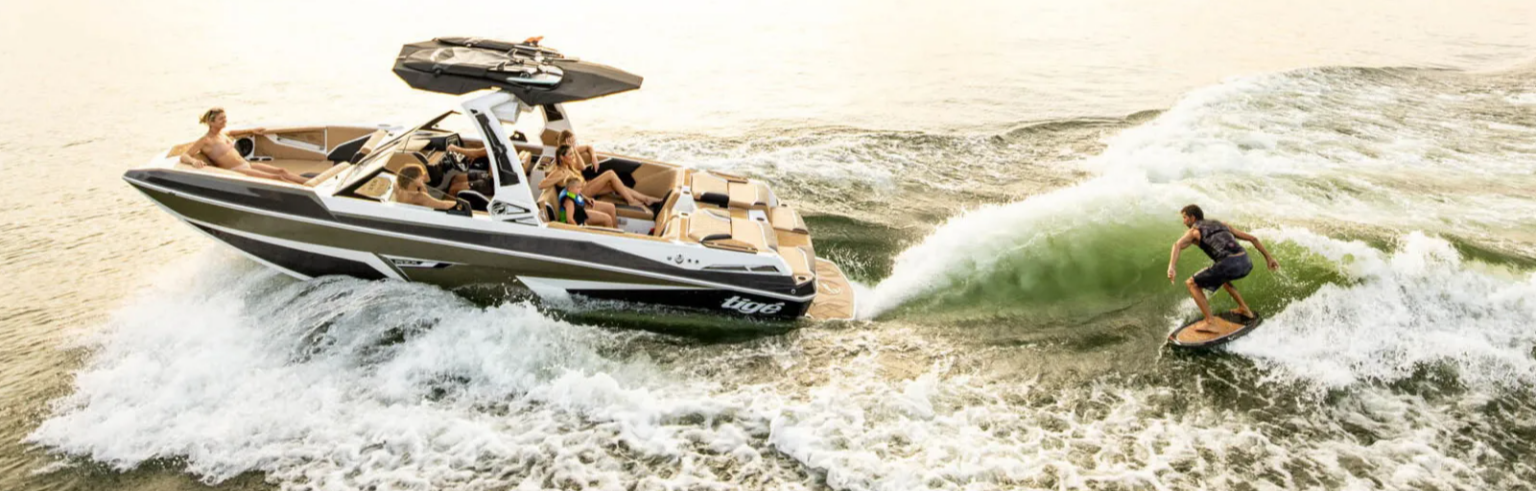 14 Best Boats For Wakesurfing: Find Your Perfect Ride! | ISM